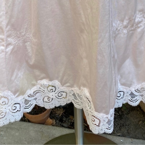 Bali | Intimates & Sleepwear | Vintage Bali Lace Slip Dress Knee Length ...